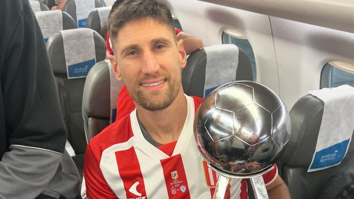 Federico Fernández no jugó la Final, pero igual hizo historia con ...